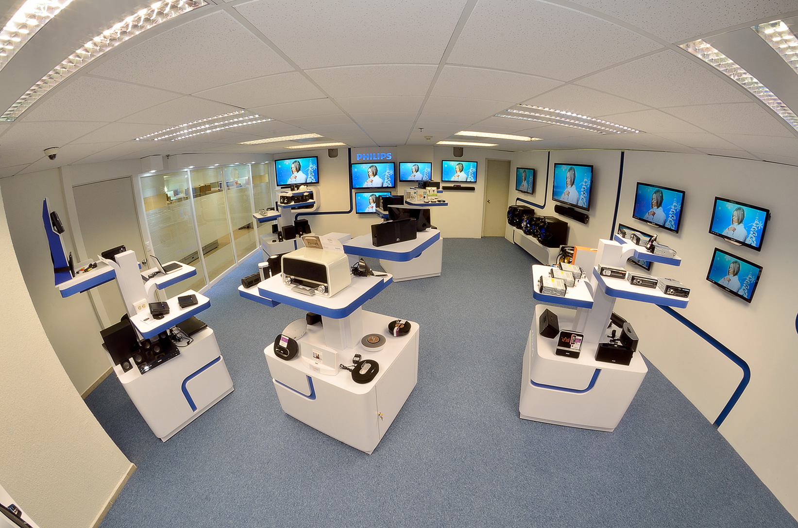 Show Rooms y Señalización - Creesiente Integrando Ideas